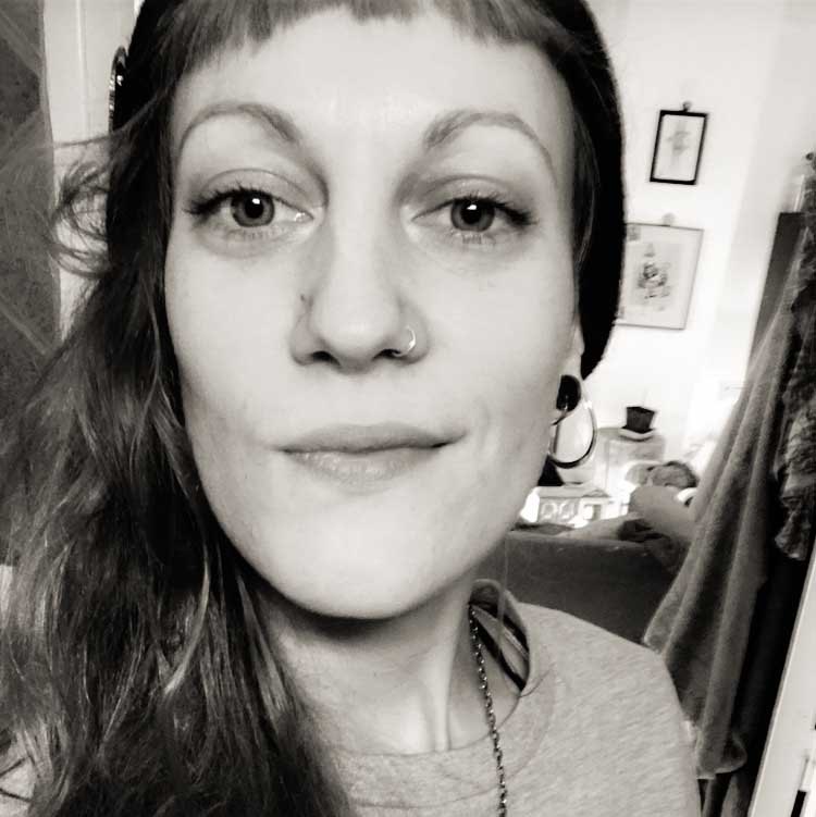 Derrière le dermographe de Loutch – Stefayako