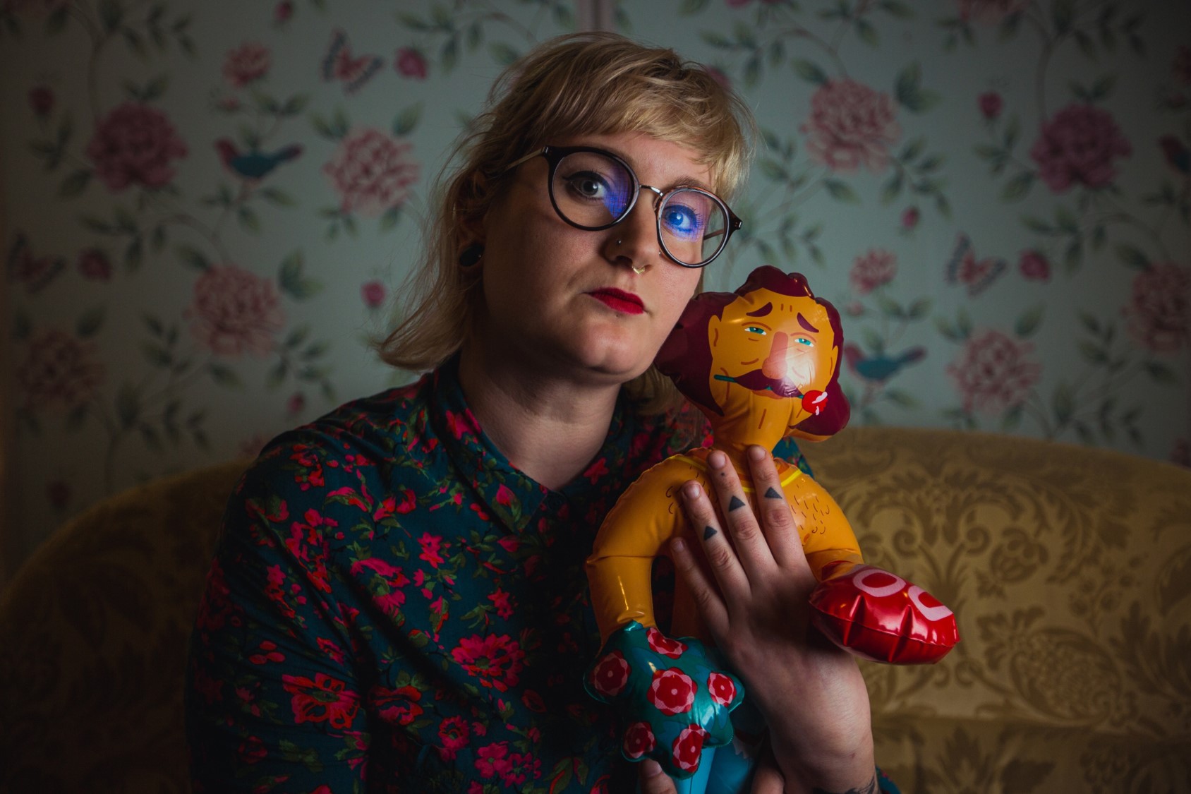 Derrière le dermographe d’Annika – Stefayako